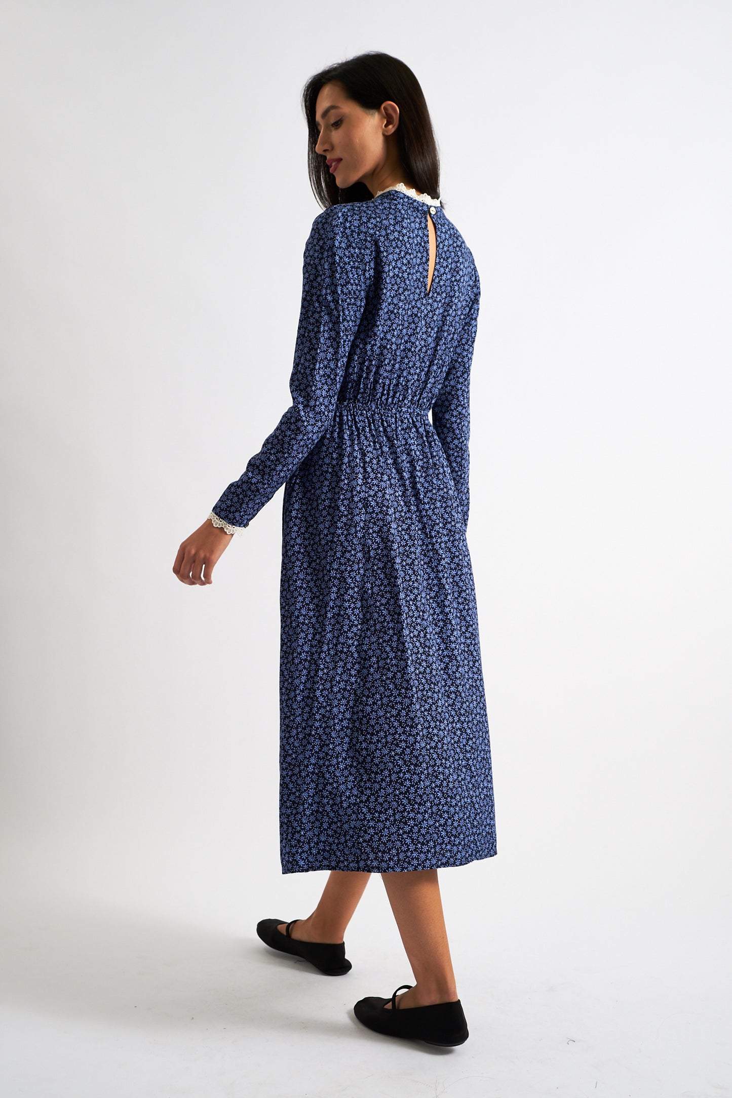 Timothea Daisy Time Lace Trimmed Midi Dress – Louche