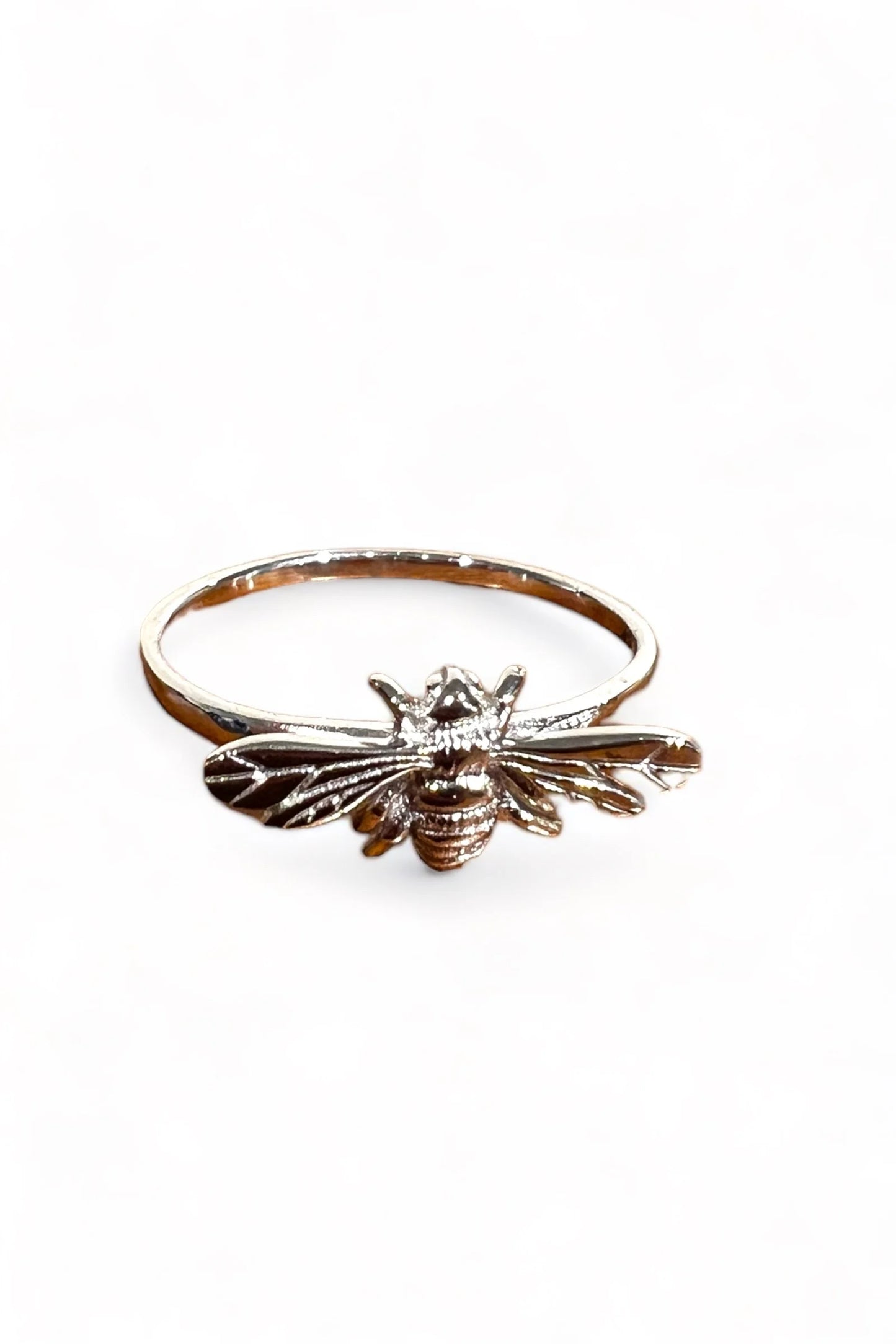 Elizabeth Bee Silver Ring – Louche